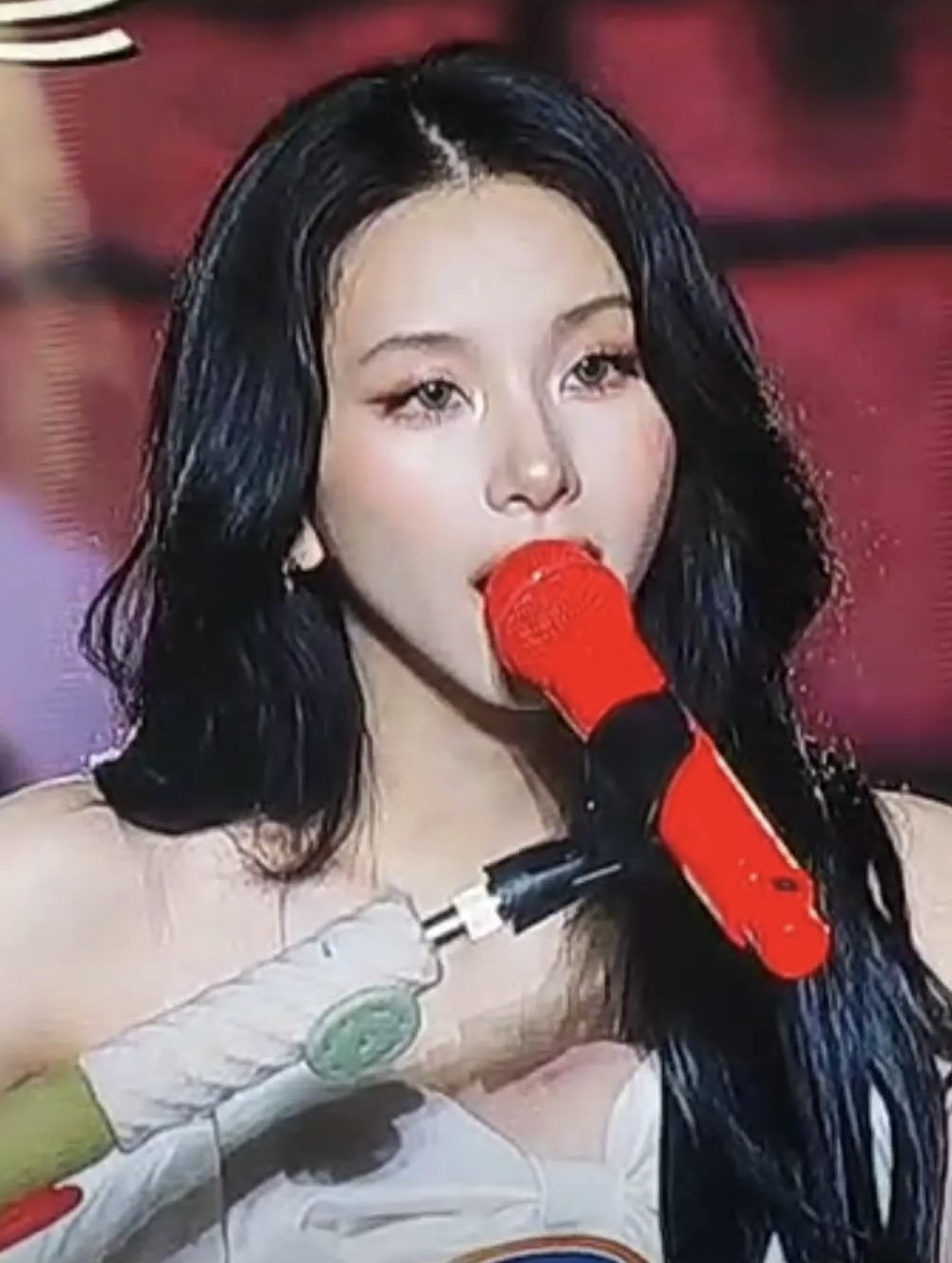 더쿠 - 최근 투어에서 반응 좋은 트와이스 채영 메이크업.jpgtwt