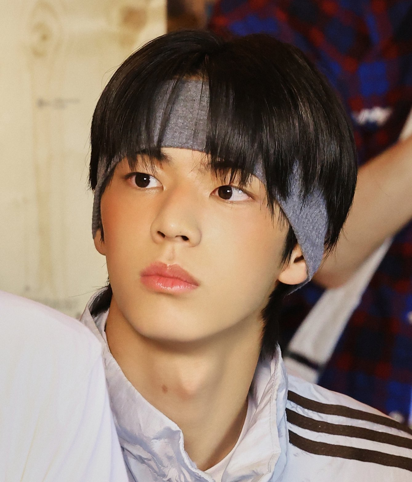 더쿠 - 투어스 도훈 진짜 잘생김