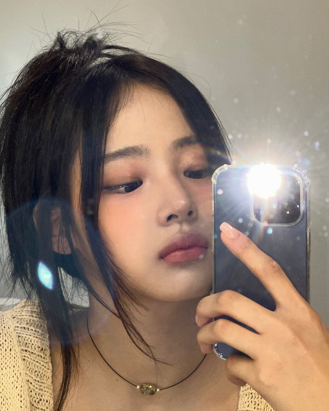 더쿠 - NJZ 민지 인스타 셀카 업뎃