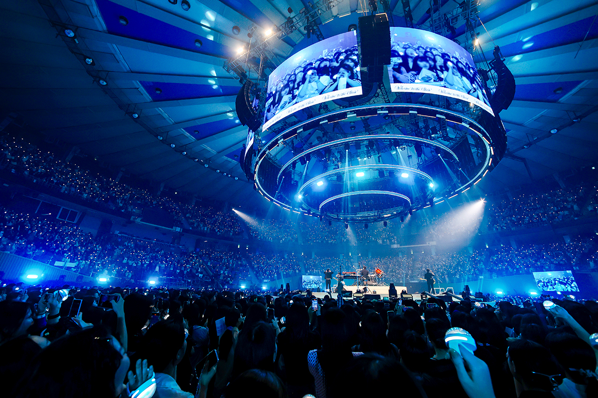 더쿠 - 데이식스 360도 콘서트 무대 사진