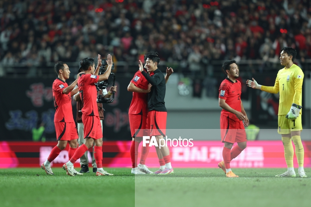 더쿠 - 231013 튀니지전 흥민이 ️ (fa포토, 게티)