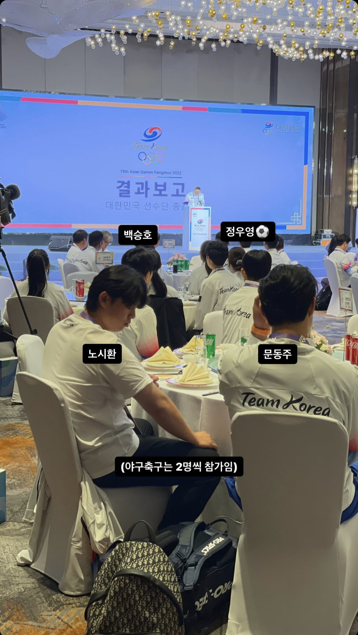 더쿠 모두가 다 차려입었는데 나만 츄리닝 Vs 다들 츄리닝인데 나만 차려입기 밸런스 게임 실사판