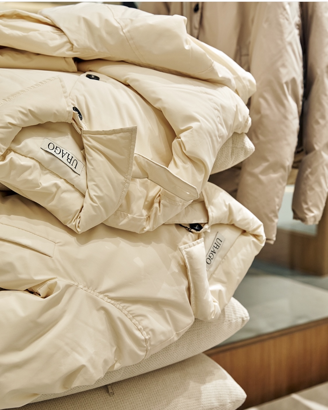 더쿠 - 더현대에서 유라고 패딩 360개 뿌림 (feat.29cm)