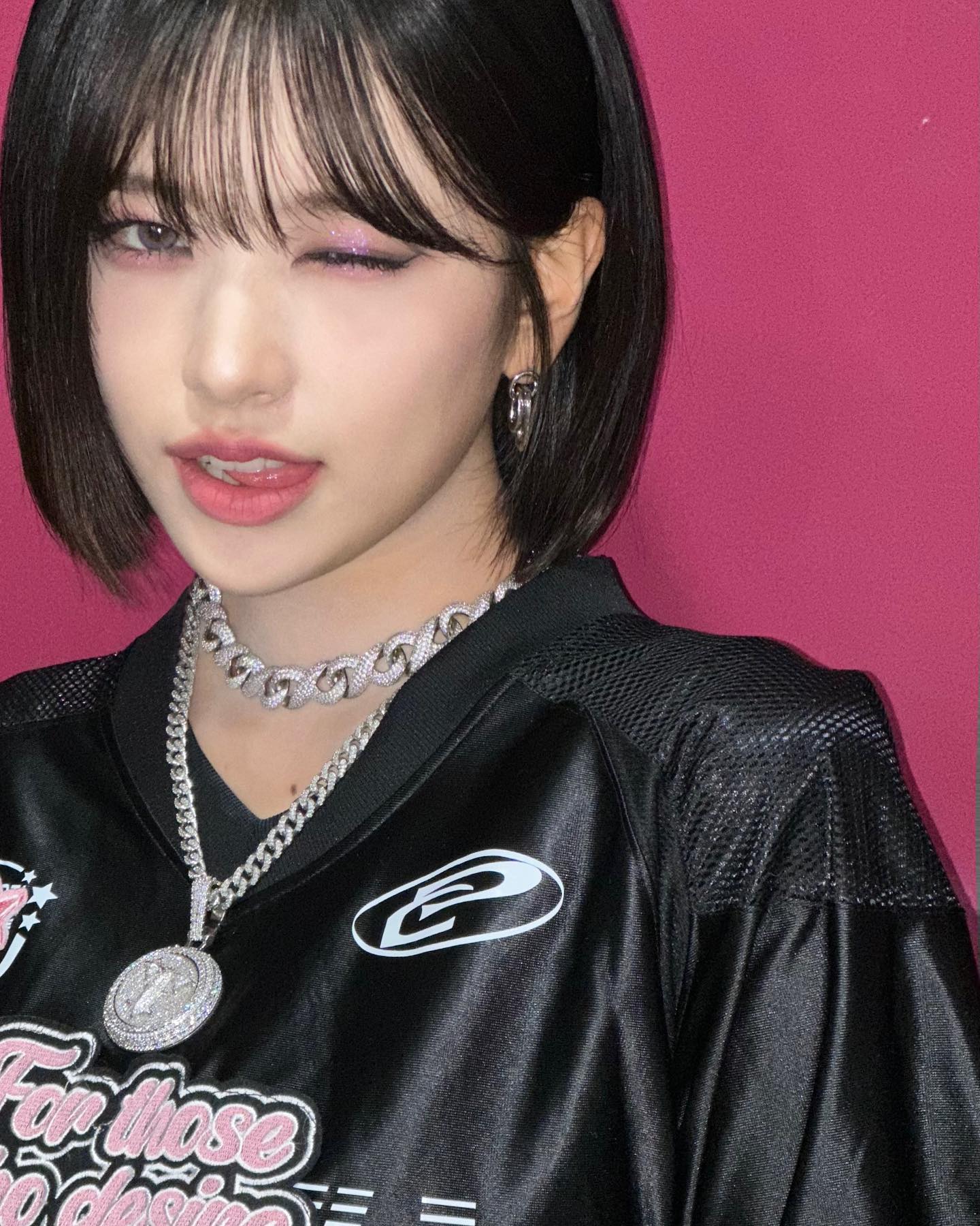 더쿠 - 오늘자 아이브 안유진 인스타...jpg