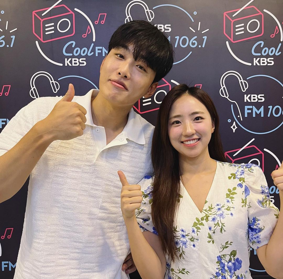 더쿠 - 전 SBS 아나운서 조정식의 KBS 라디오 첫 출연...