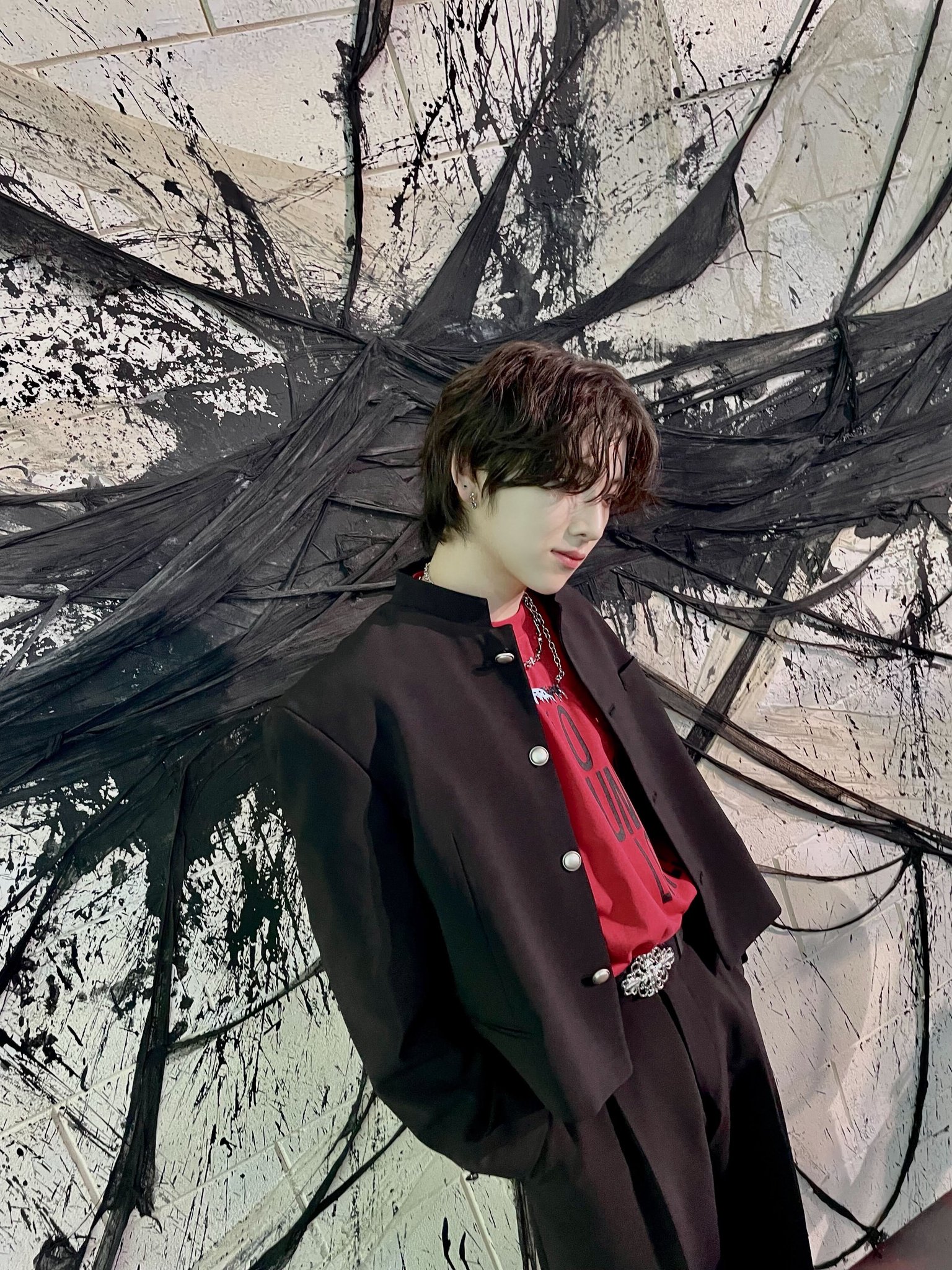 더쿠 - 앤팀 인원수도 많은데 코디가 항상 성의있는듯 예쁜거 많다