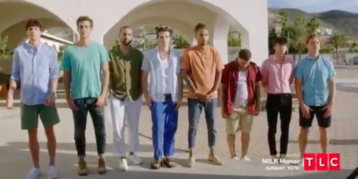 더쿠 - 아까 글에서 말나온 미국판 가족연프 MILF Manor