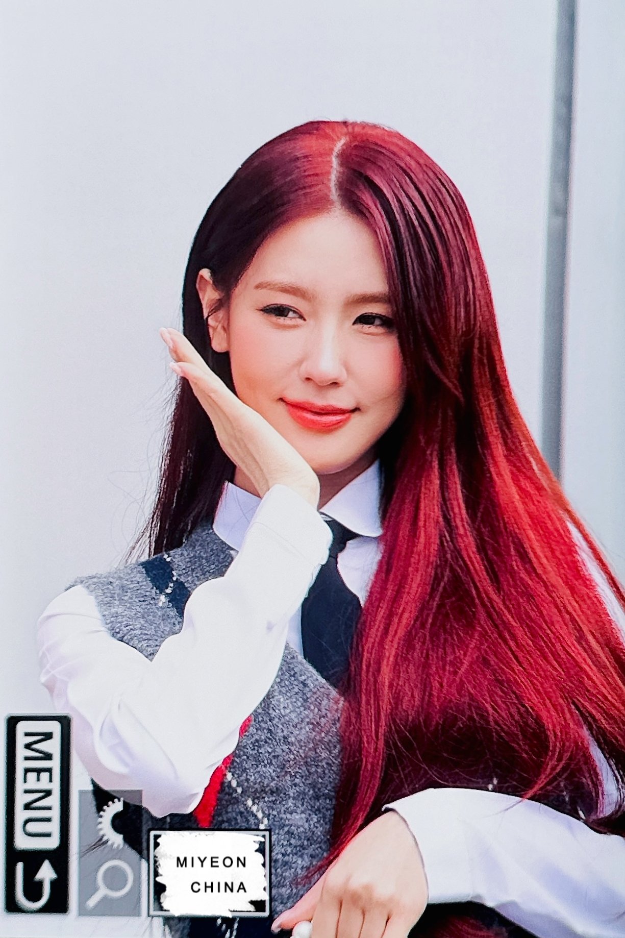 더쿠 빨간머리로 염색한 여자아이들 미연