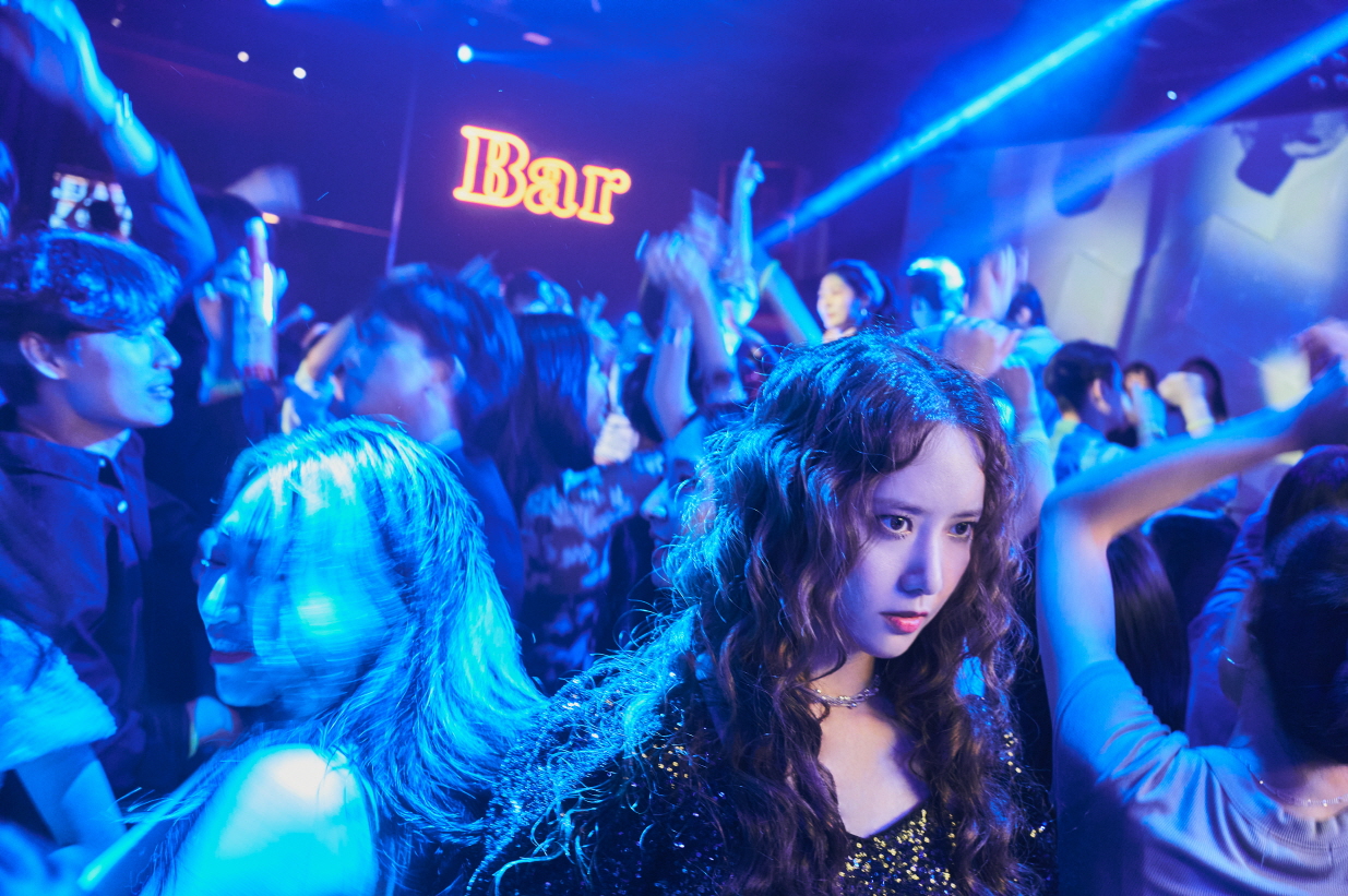 더쿠 - 영화 2차 보도스틸