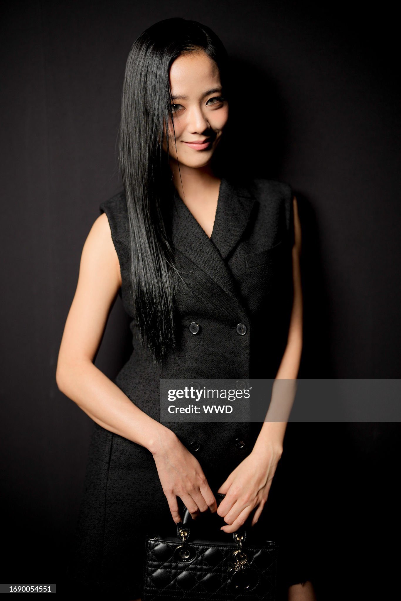 더쿠 - 오늘자 블랙핑크 지수 디올 파리 패션위크 게티이미지