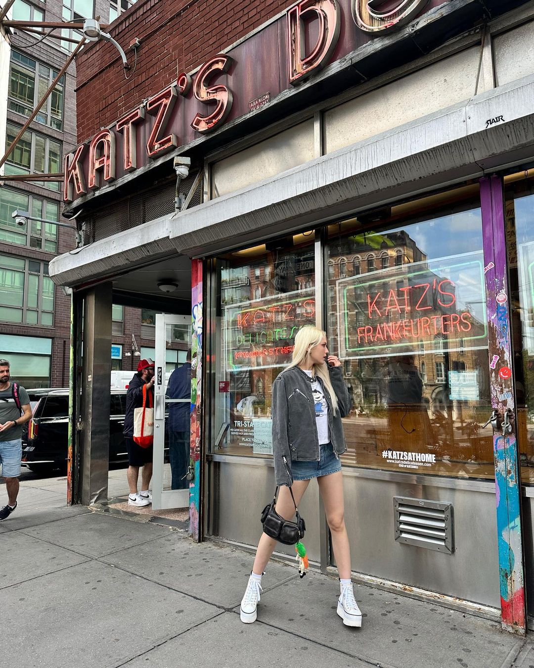 더쿠 - 전소미 인스타그램 업로드