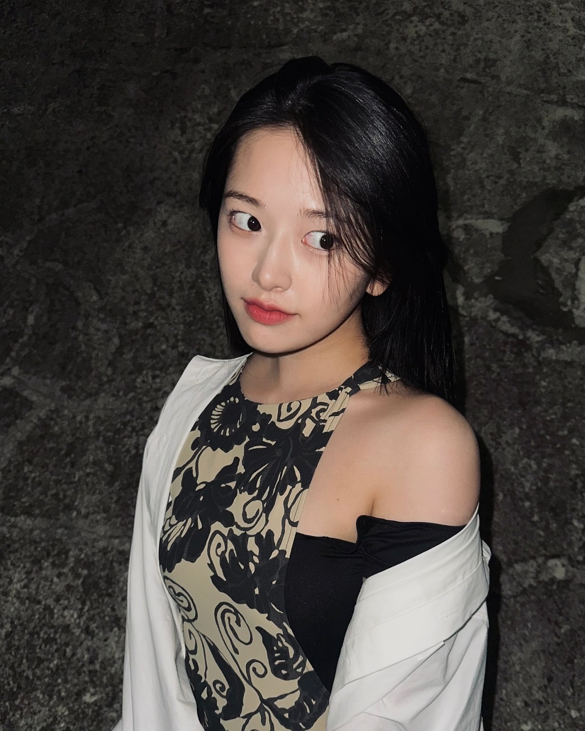 더쿠 - 아이브 안유진 인스타 업뎃