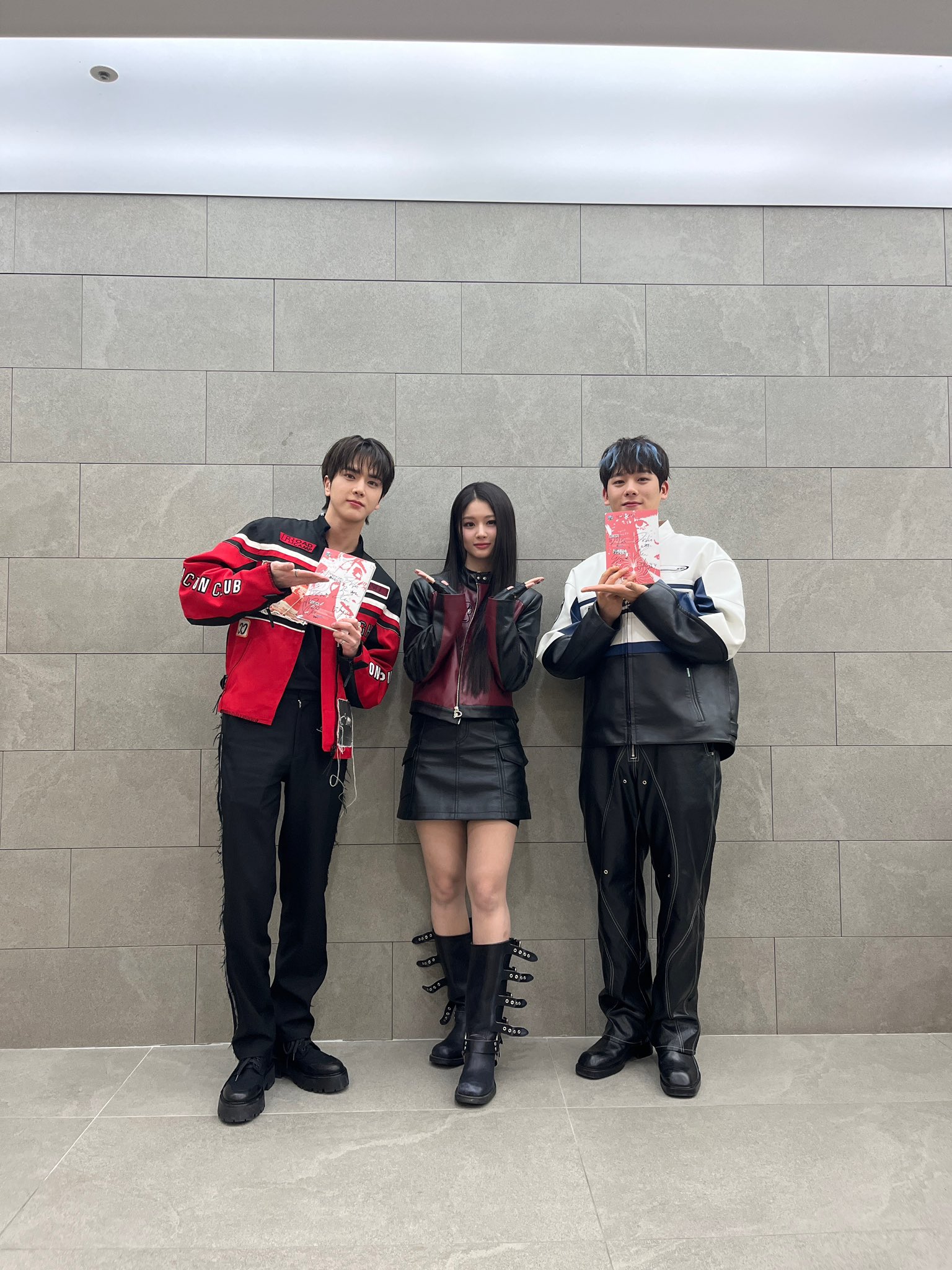 더쿠 - 음중 공트 3MC 빵토리 영훈 X 설윤 X 정하 업데이트.x