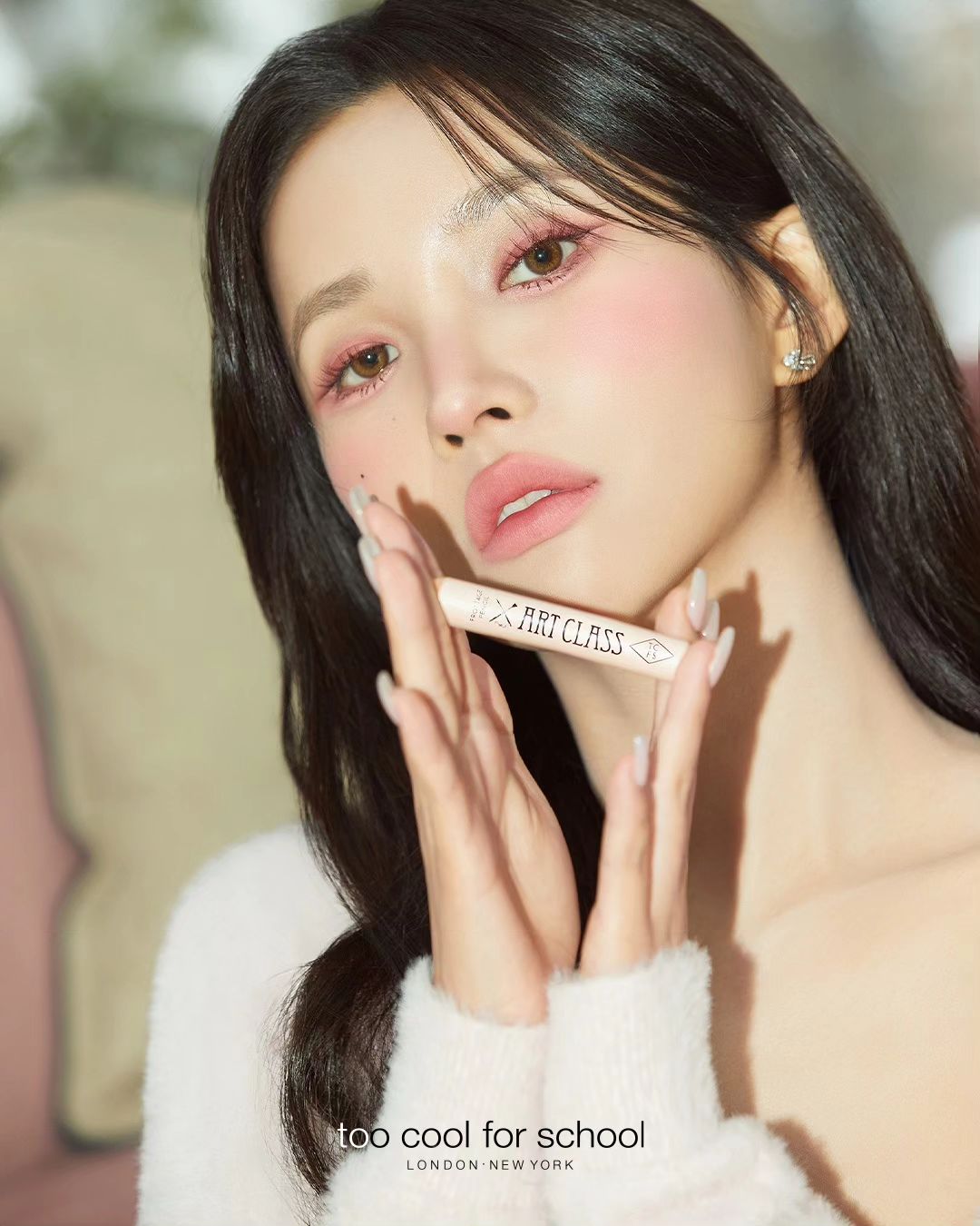 더쿠 - 전소연 인스타그램 업뎃(feat. 핑크핑크勺 투쿨포스쿨 광고).jpg