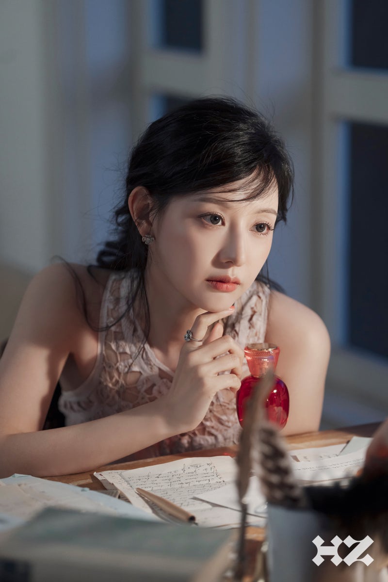 더쿠 - 김지원 화보 비하인드