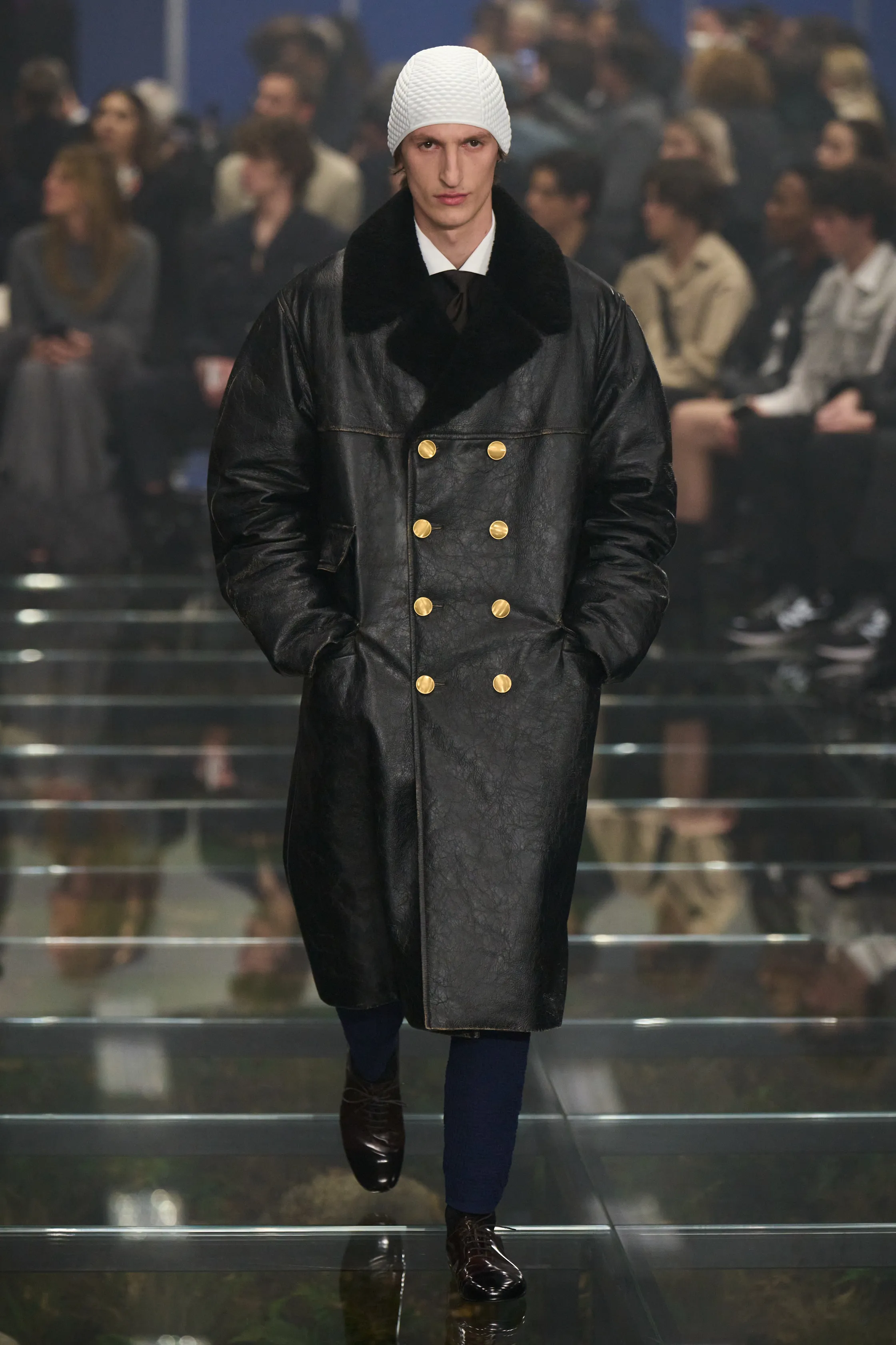 더쿠 - 프라다 / Prada FW24 Menswear 컬렉션