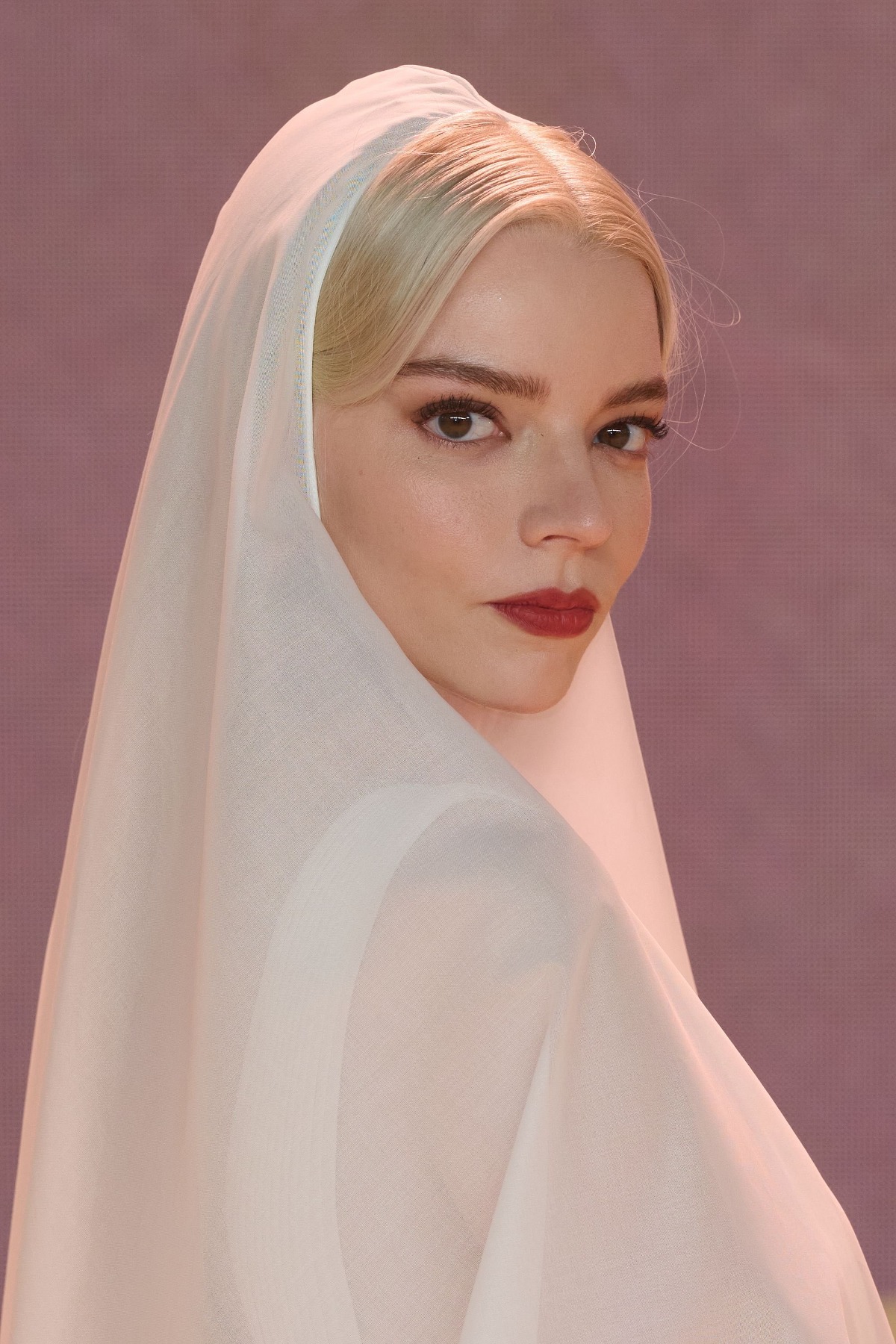 더쿠 티모시 샬라메 And 젠데이아 And 플로렌스 퓨 And 오스틴 버틀러 And 레베카 퍼거슨 And 레아 세이두 And 안야 테일러 조이 런던 시사회