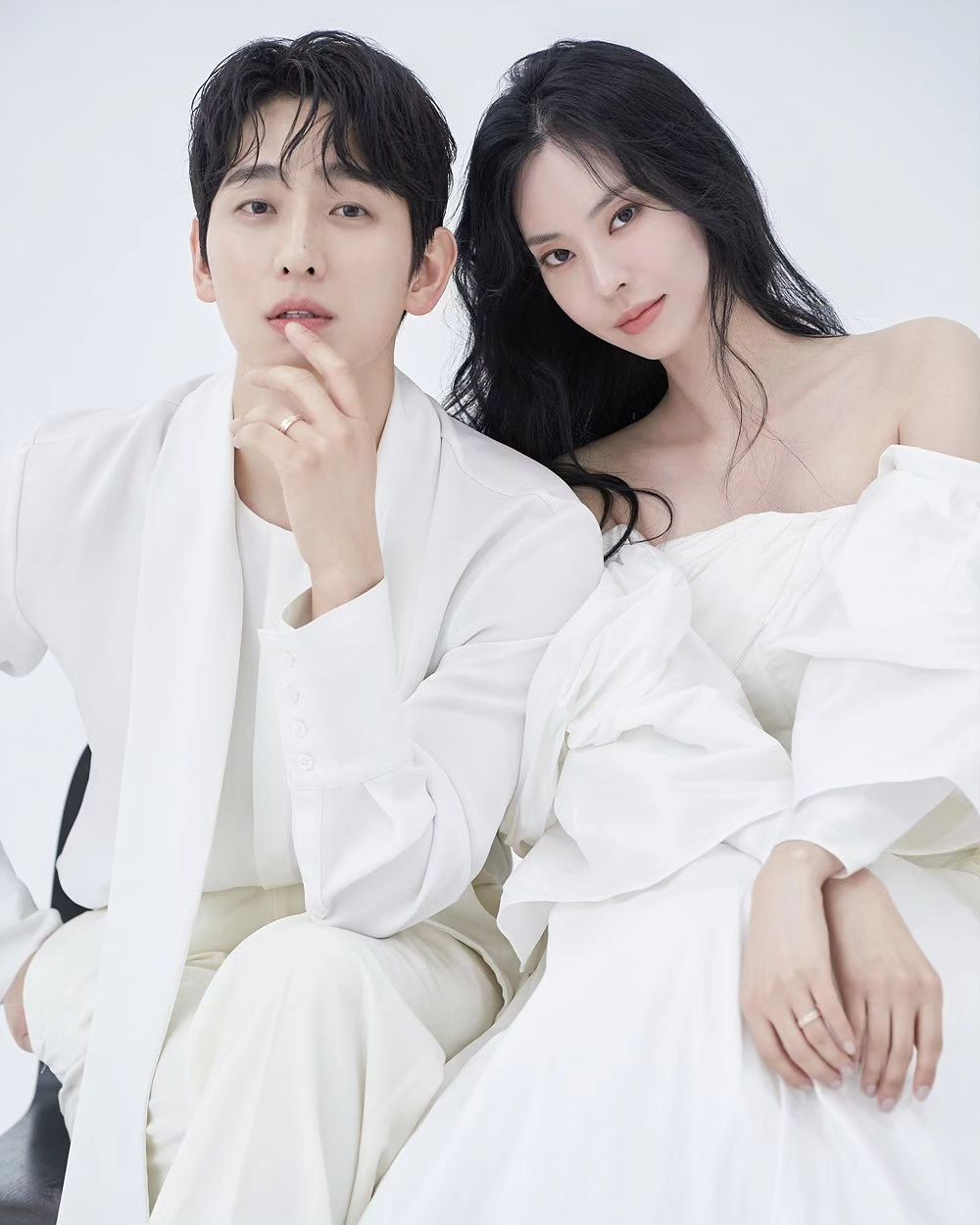 더쿠 배우 윤박 X 모델 김수빈 웨딩사진