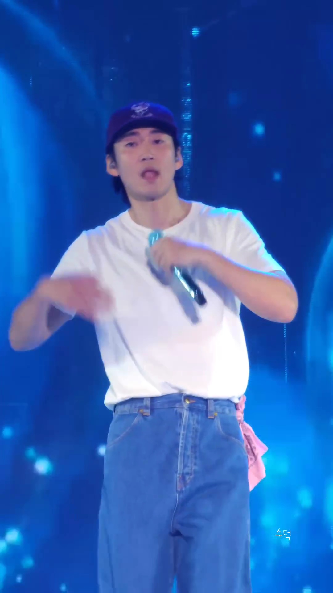 더쿠 - 장첸 퇴마된 윤계상gif