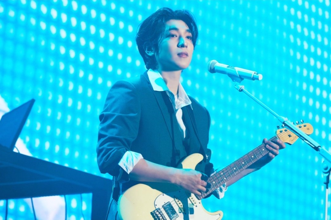 더쿠 - 데식 성진 너무 잘생긴거같아..