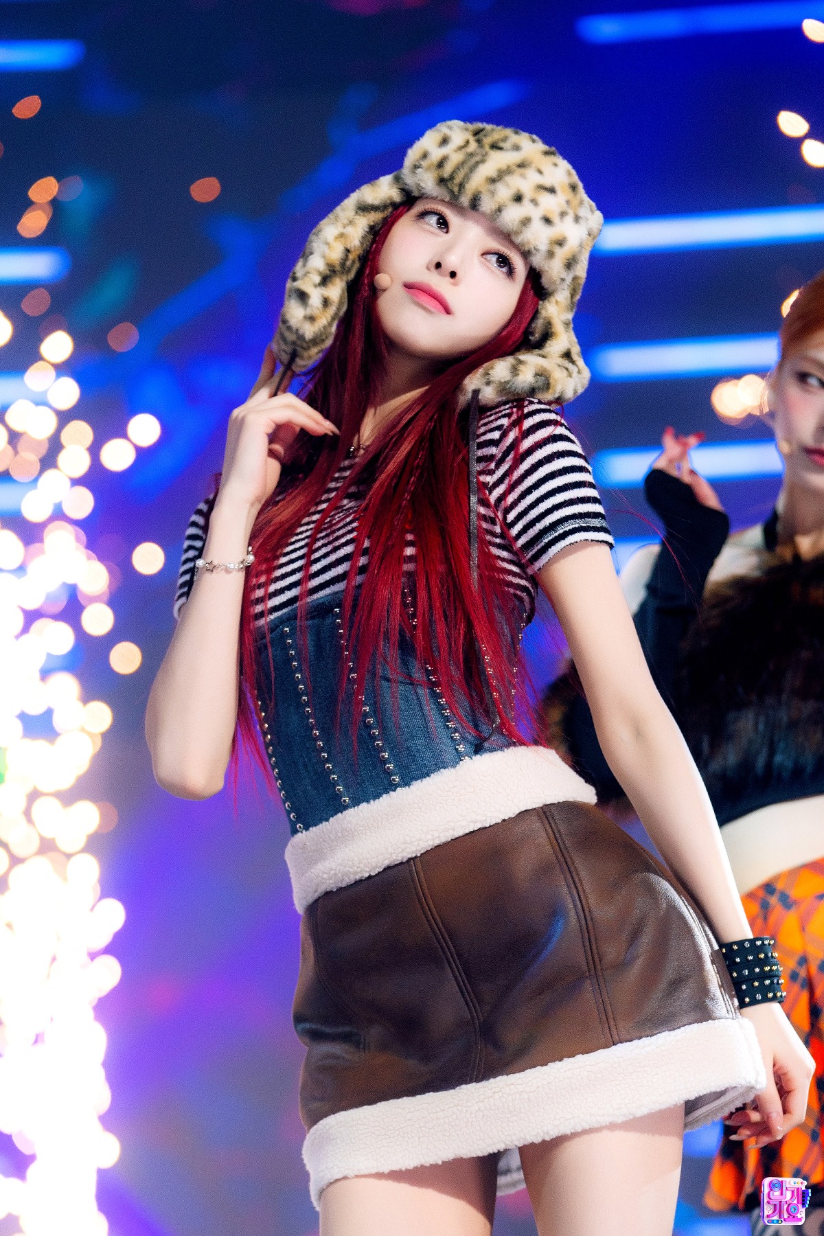 더쿠 - ITZY 인기가요 막방 현장포토