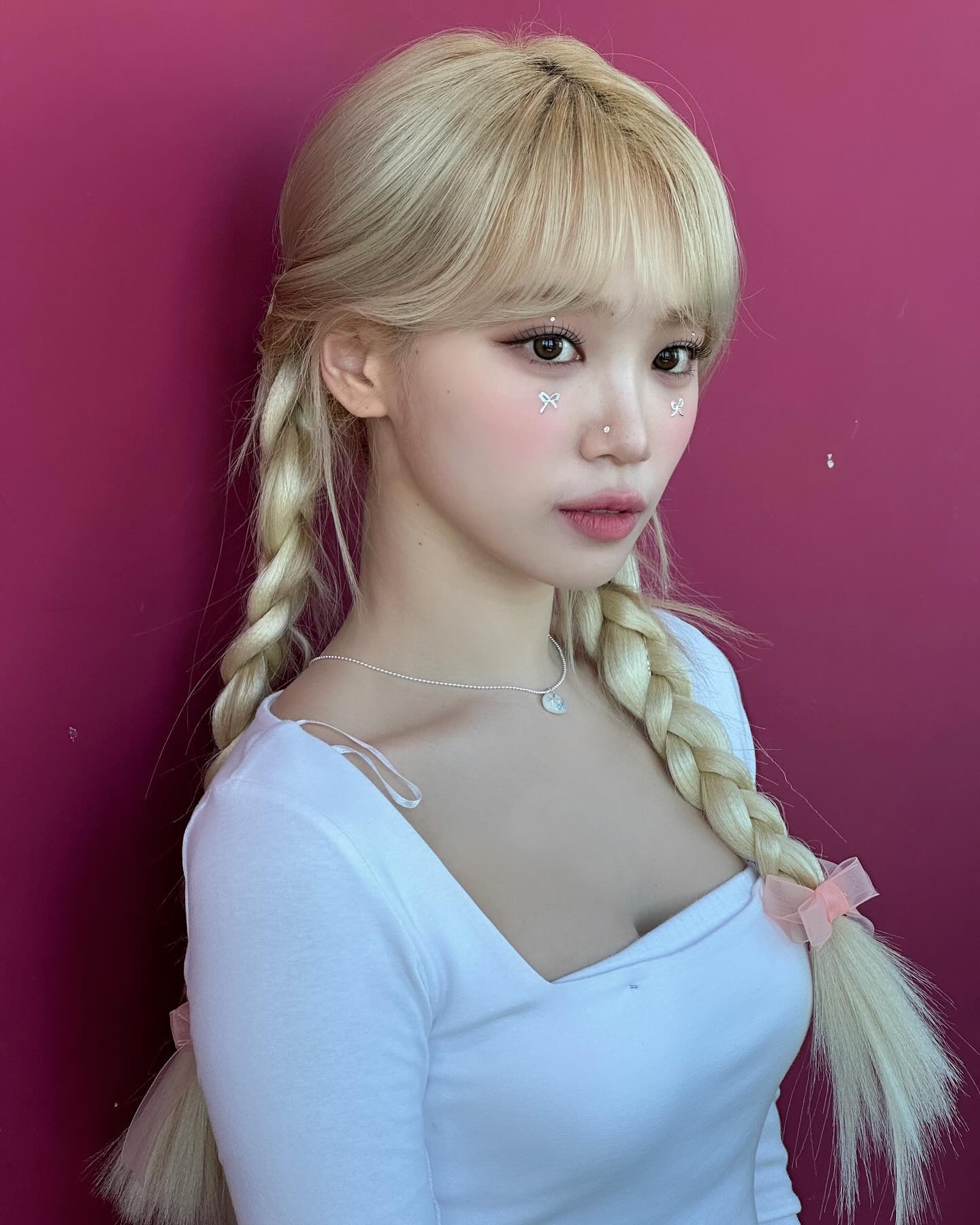 더쿠 - 르세라핌 김채원 인스타 업