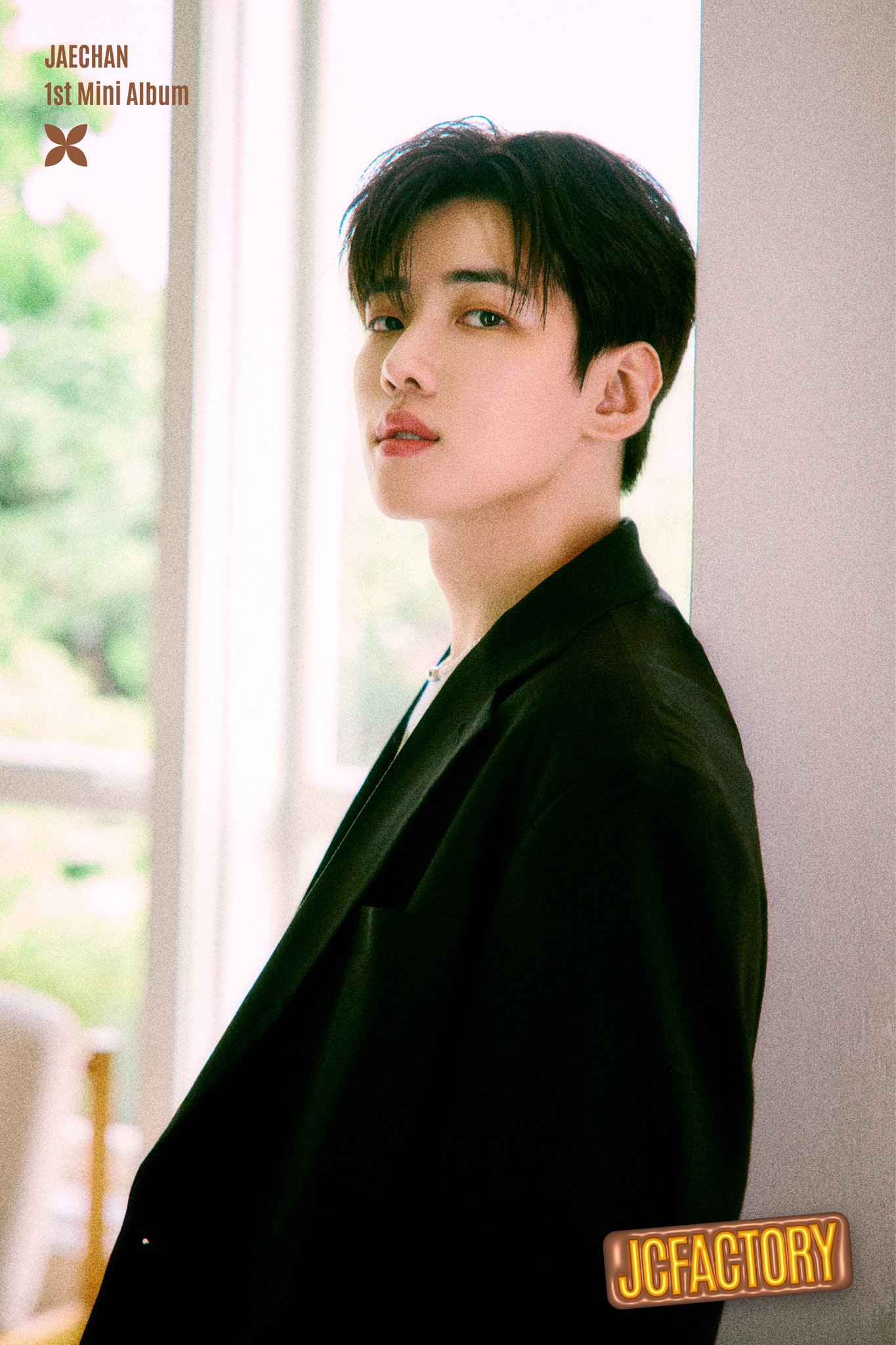 더쿠 - DKZ 재찬 JAECHAN 1st Mini Album 【JCFACTORY】 CONCEPT PHOTO BROWN ver.