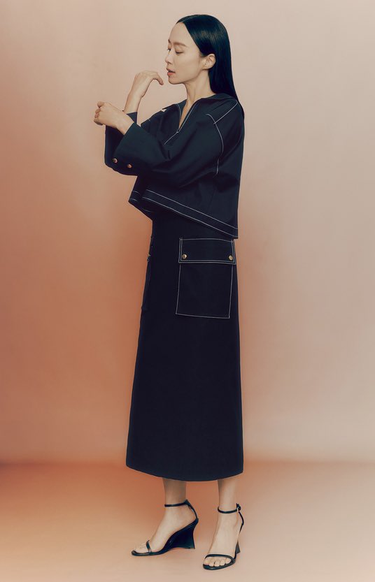 더쿠 - 전도연 《MOE》 23FALL 화보