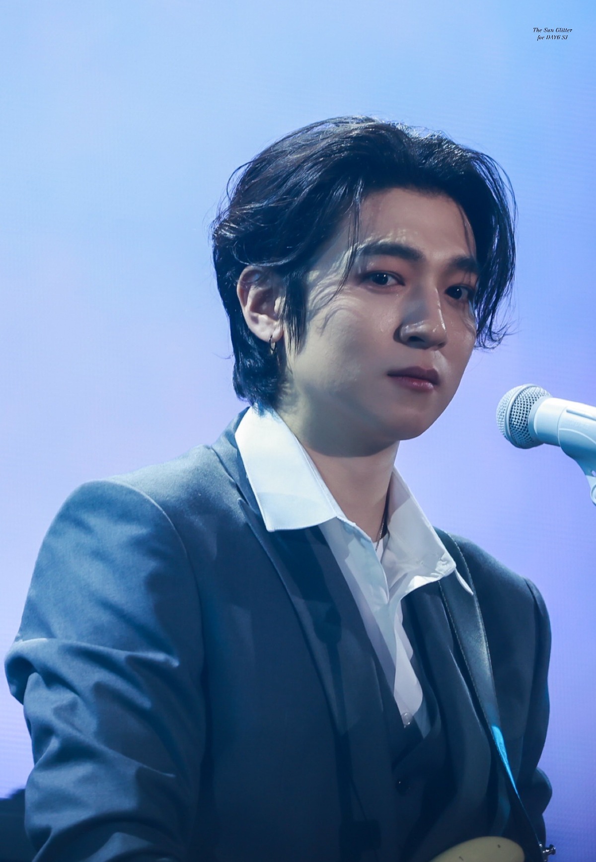 더쿠 - 성진이 진짜 잘 깎아 놓은 얼굴 인 것 같아