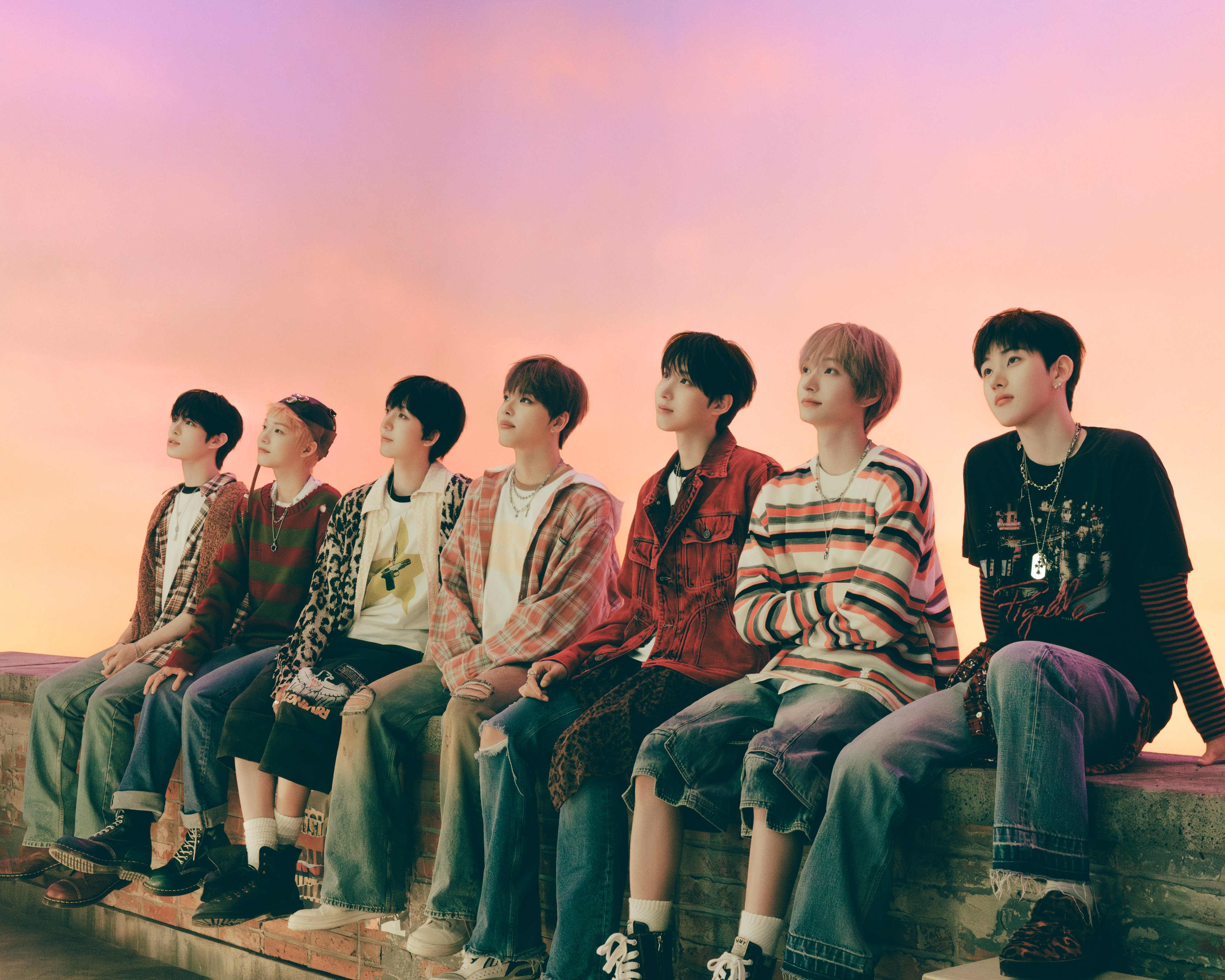 더쿠 - 컴백 컨셉 포토만 175장 공개했다는 JYP 신인 그룹