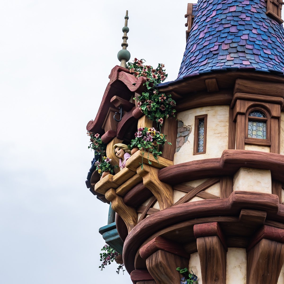 더쿠 스압 방금전 공개된 도쿄디즈니씨 새테마구역 판타지스프링스겨울왕국 라푼젤 피터팬