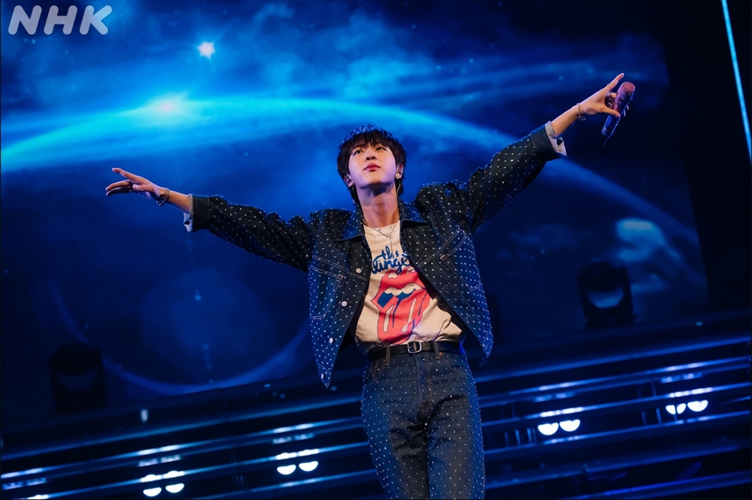 더쿠 - NHK Venue 101 인스타에 올라온 석진이 live photo 넘 잘생겼다 ㅠㅠ