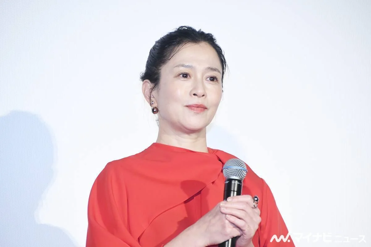 더쿠 영화 「가라오케 가자」 대히트 사례 무대 인사 아야노 고 사이토 준 사카이 마키 미야자키 토무 야기 미키 우시로 키요토