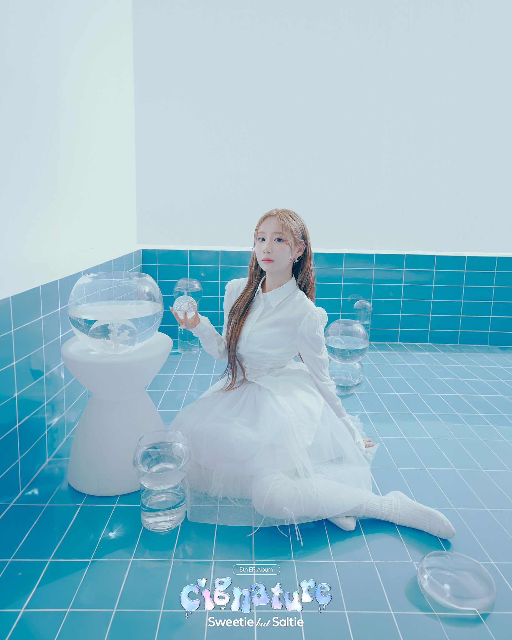 더쿠 - cignature(시그니처) 5th EP Album ‘Sweetie but Saltie’ Individual Photo B