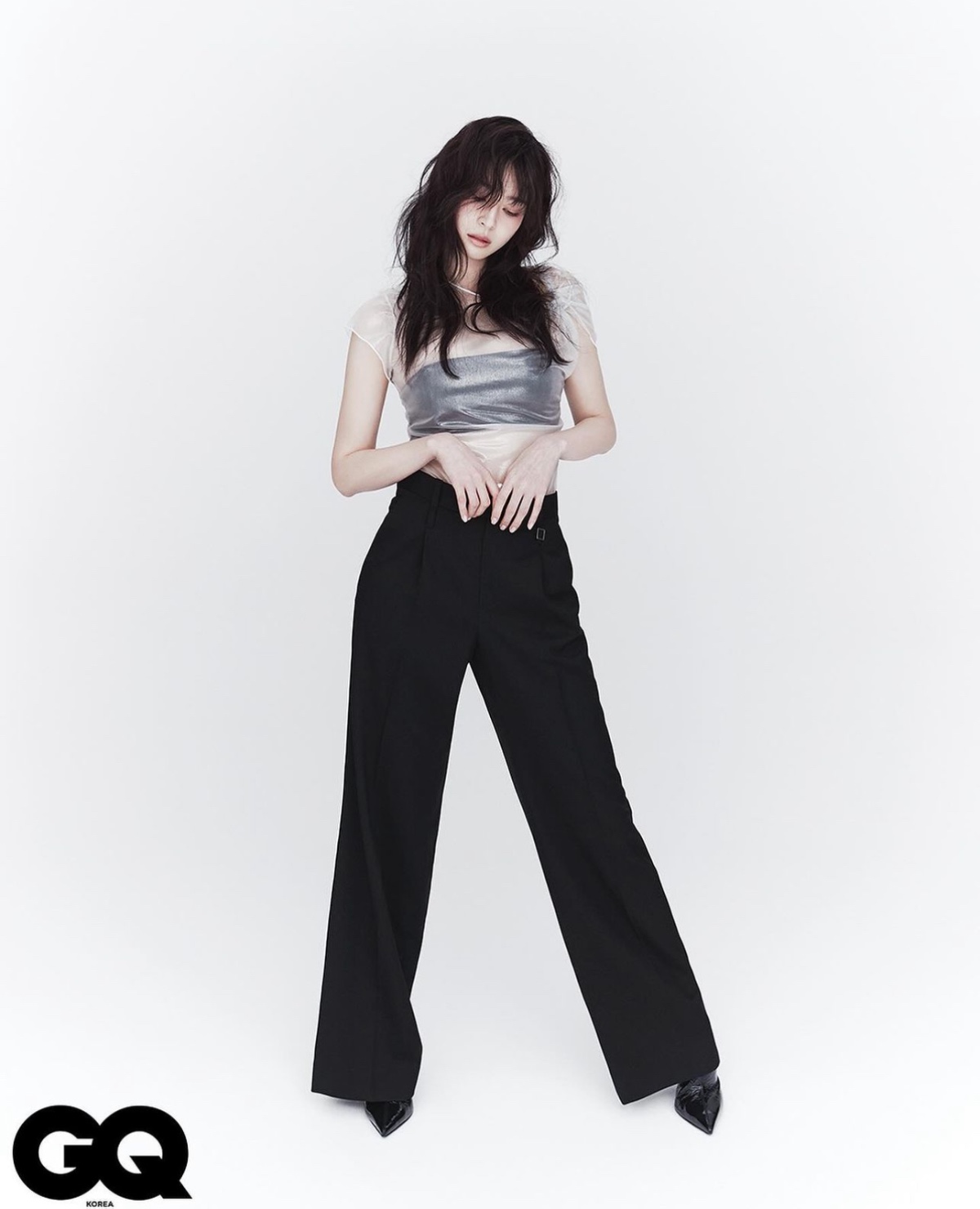 더쿠 - 이미지 반전 권나라 x GQ 화보.jpg