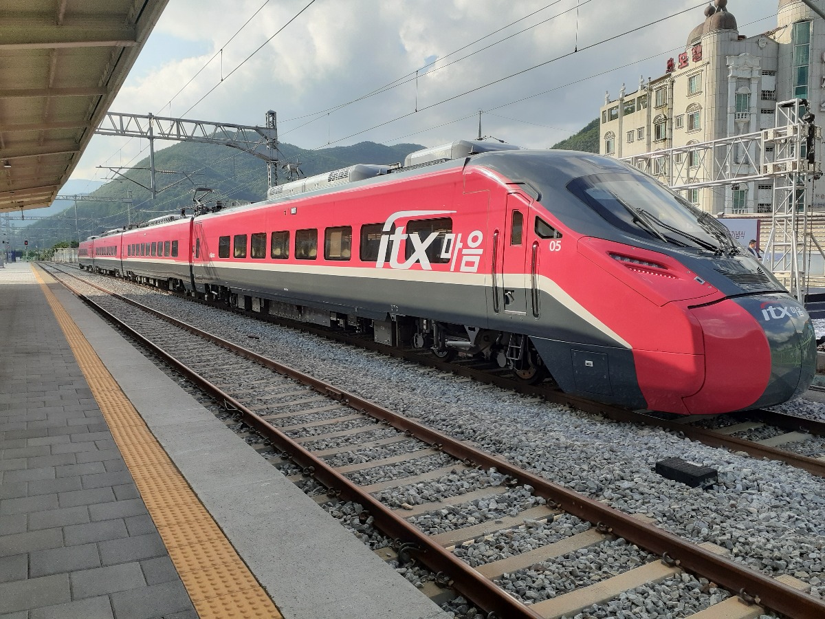 더쿠 - 어제 태백으로 여행갔다 ‘ITX-마음’ 개통기념식 참관한 후기