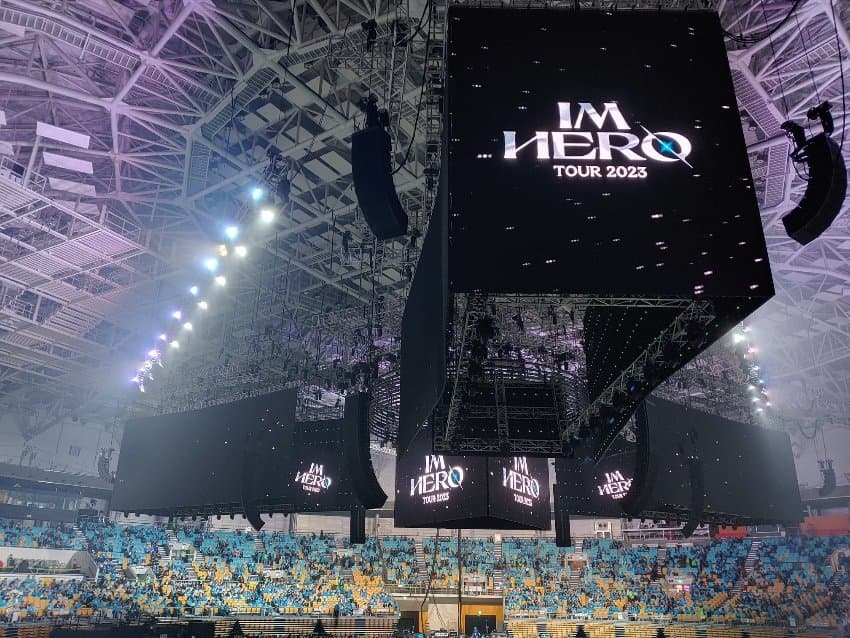 더쿠 - 시야 대박인 실시간 임영웅 KSPO돔 360도 콘서트ㄷㄷㄷ