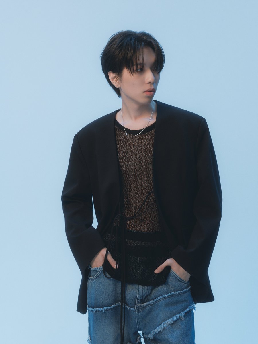 더쿠 - SM CLASSICS ARTIST YOHAN KIM 요한킴 Debut Profile Photo