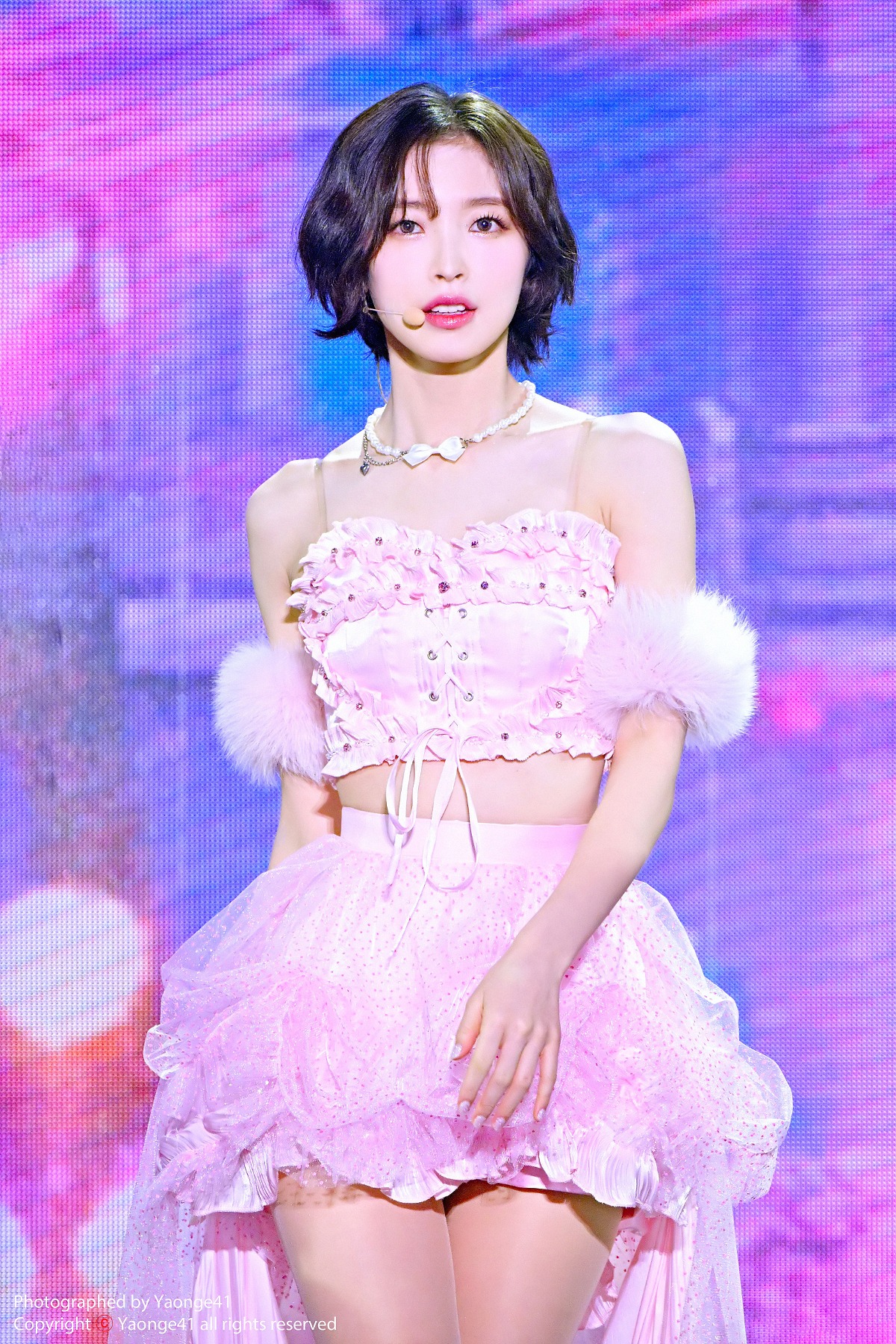 더쿠 - 숏컷 콘서트 직찍 뜬 오마이걸 아린.jpg