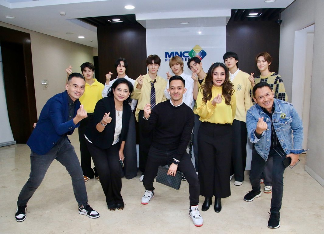 더쿠 - Dini Putri 인스타 라이즈