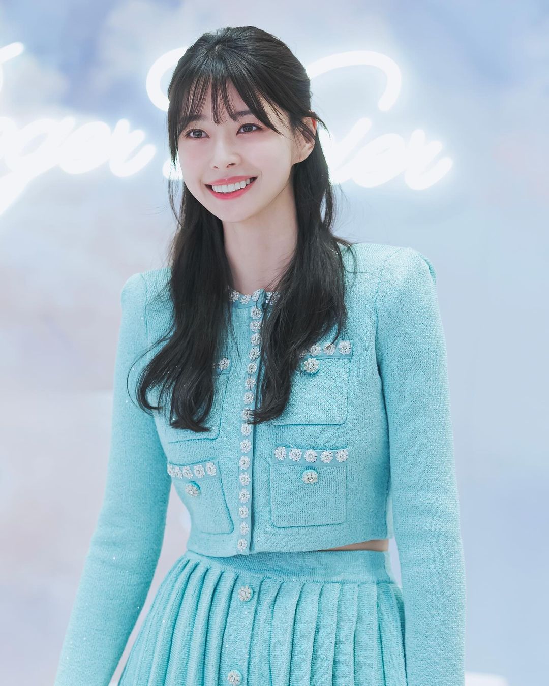 더쿠 - 로저 비비에 권나라.jpg