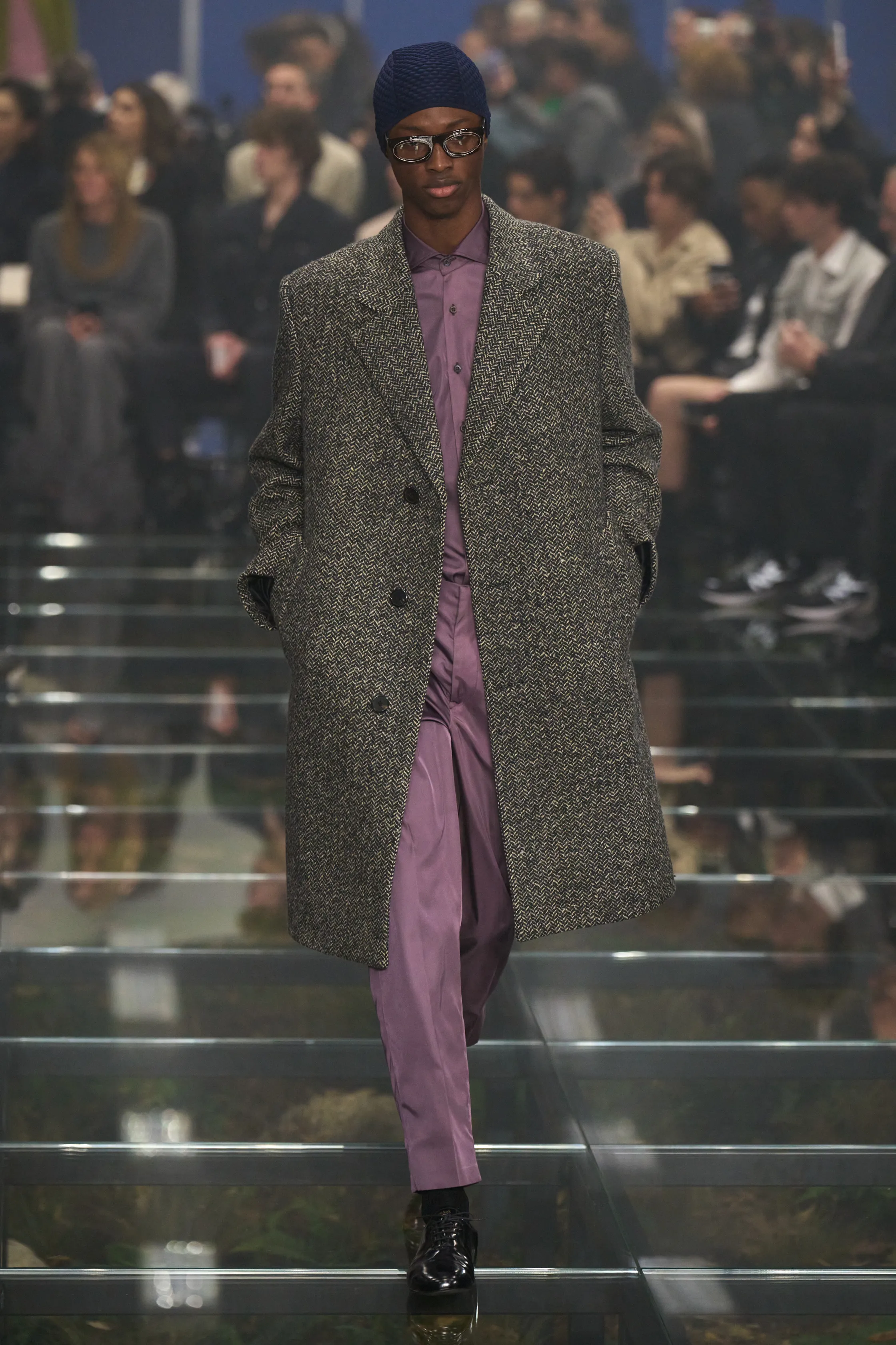 더쿠 - 프라다 / Prada FW24 Menswear 컬렉션