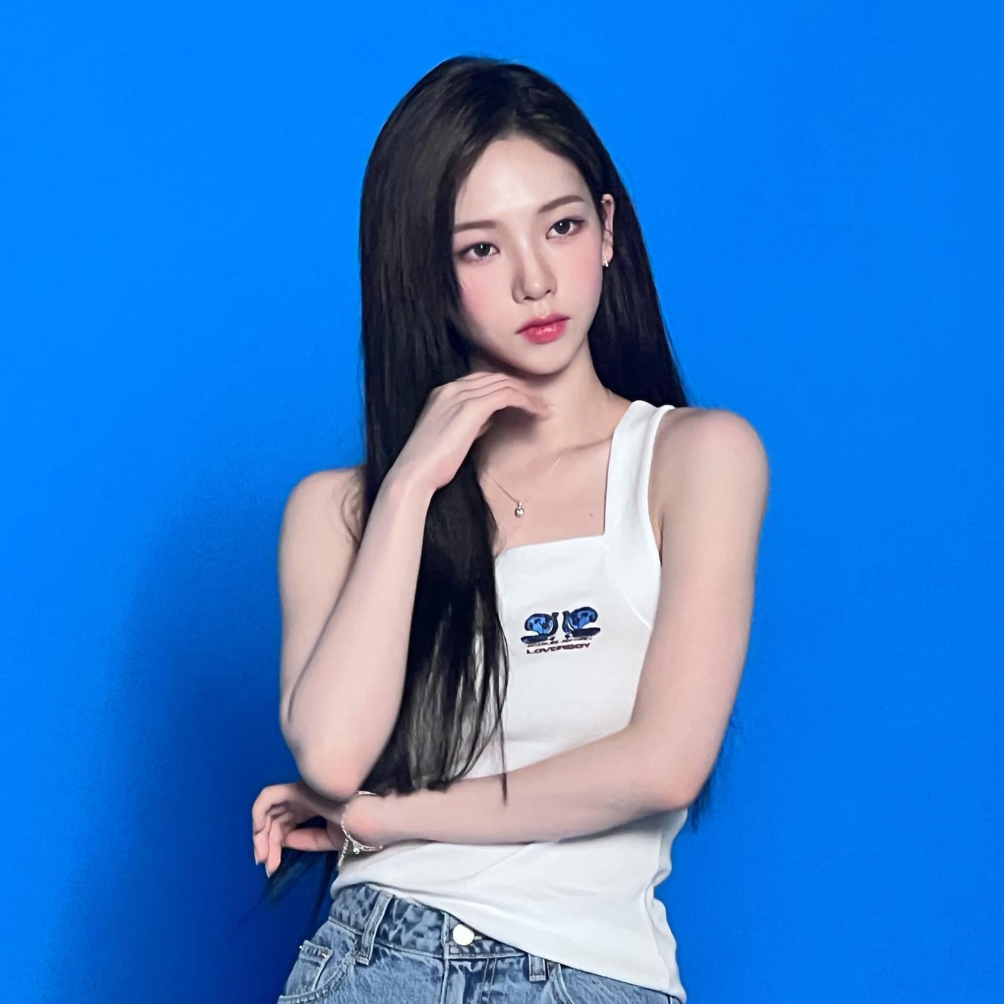 더쿠 - 에스파 카리나 인스타 업뎃