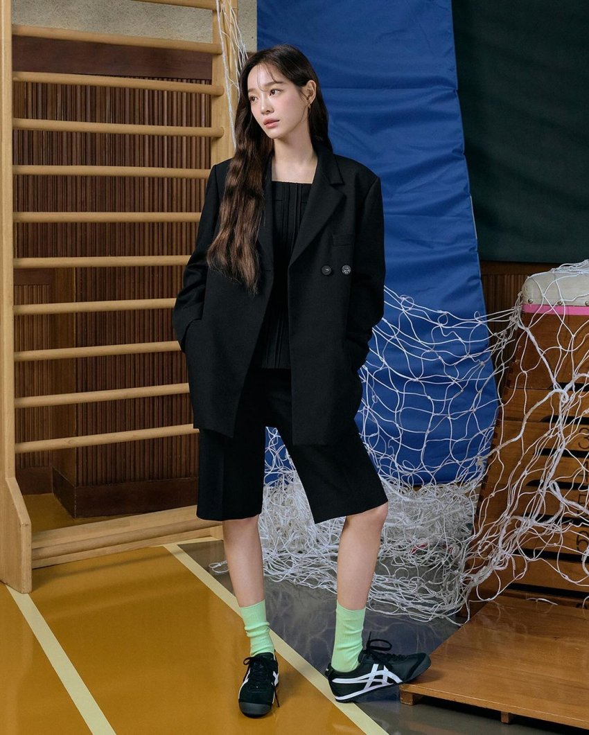 더쿠 - 김세정 잇미샤 24 Spring Collection Campaign Pt 1.