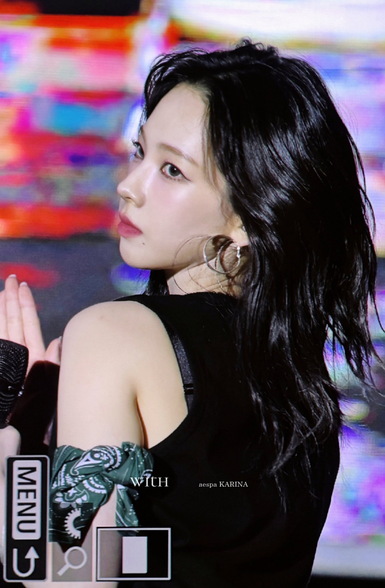 더쿠 - 카리나 너무 핫해..